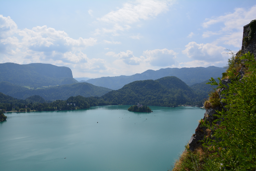 A Bledi vár – Világutazó