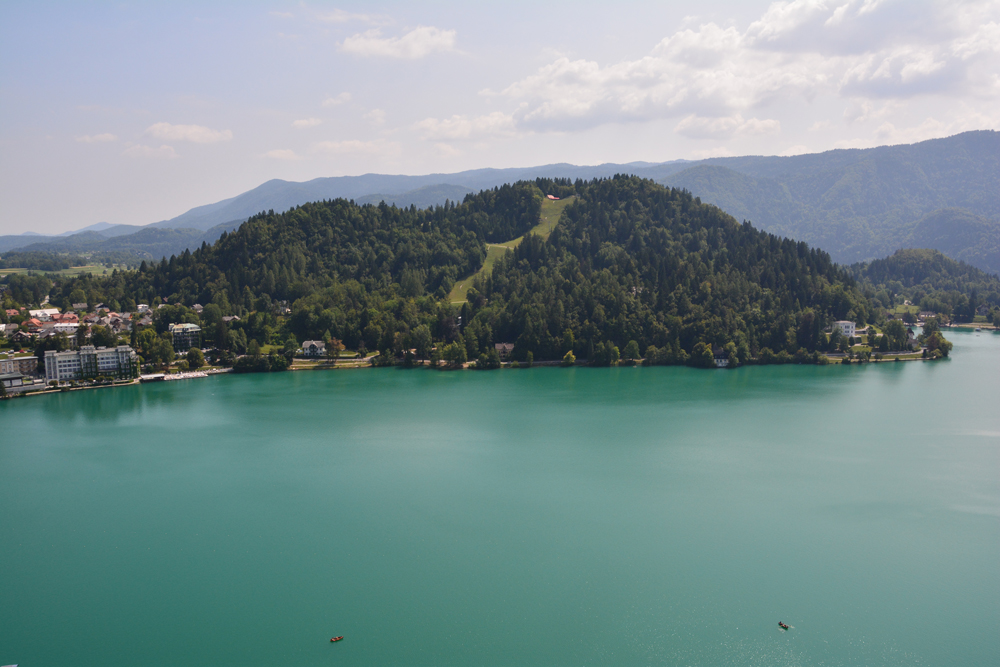 A Bledi vár – Világutazó